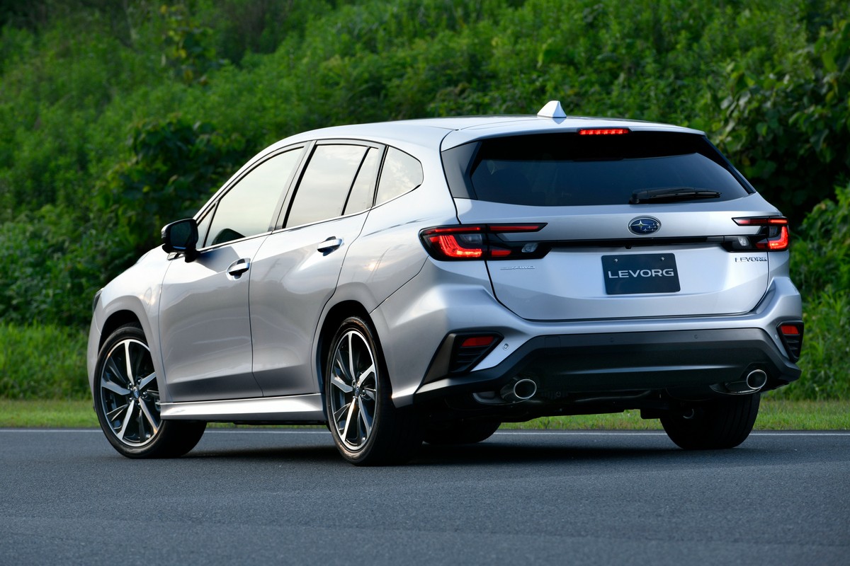 Subaru Levorg превратился в кроссовер Layback: первые официальные фото ...