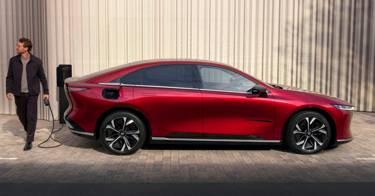 Лифтбек Mazda 6e на платформе Changan: больше рынков - КОЛЕСА.ру ...