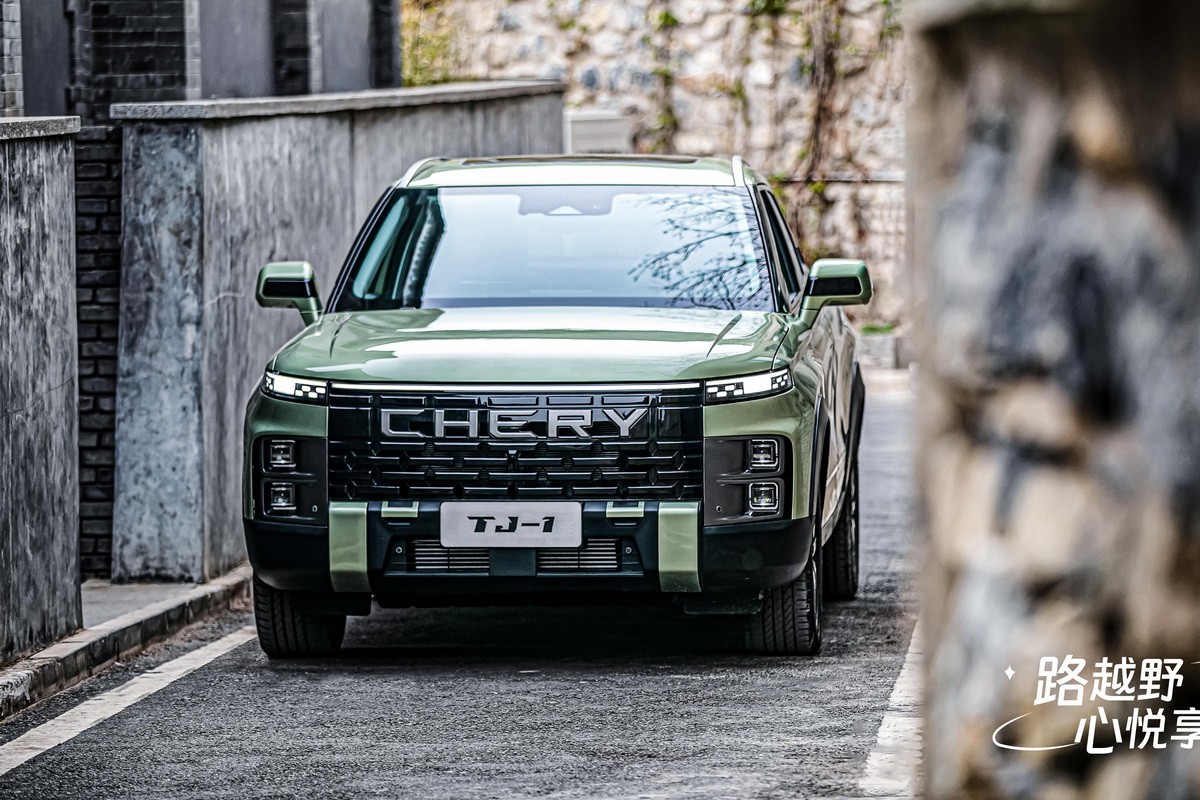Кроссовер Chery TJ-1, который ждут в России, показался на новых ...