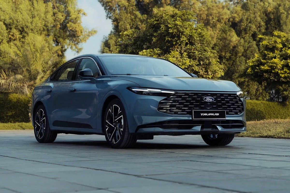 Седан Ford Taurus обновлён следом за китайским Mondeo - КОЛЕСА.ру ...