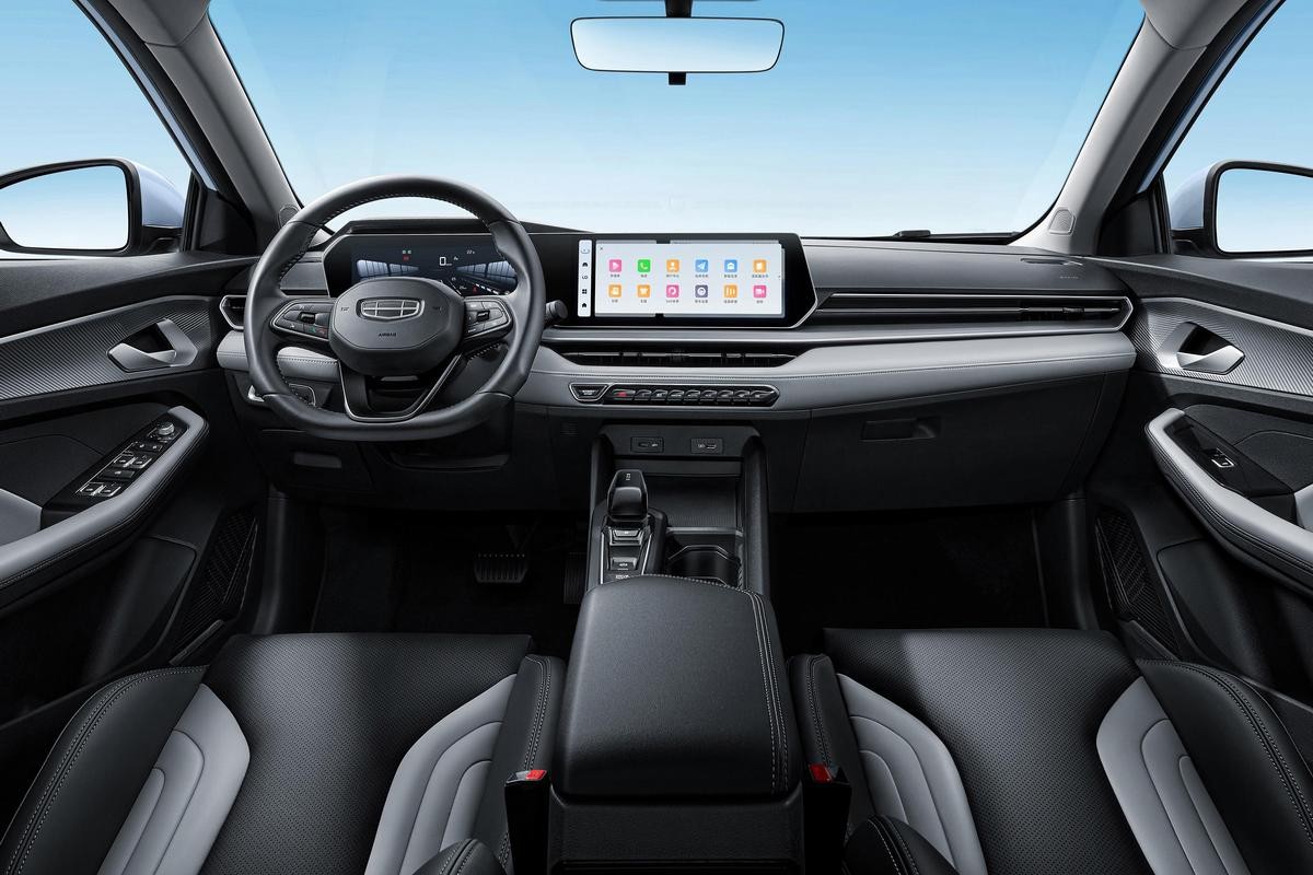 У «крутого» седана Geely Binrui появилась версия попроще - КОЛЕСА.ру ...