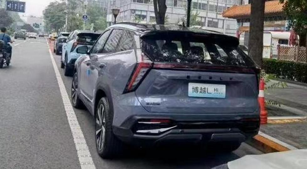 Новый кроссовер Geely FX11 с начинкой Volvo застукали «на воле» без камуфляжа - КОЛЕСА.ру ...