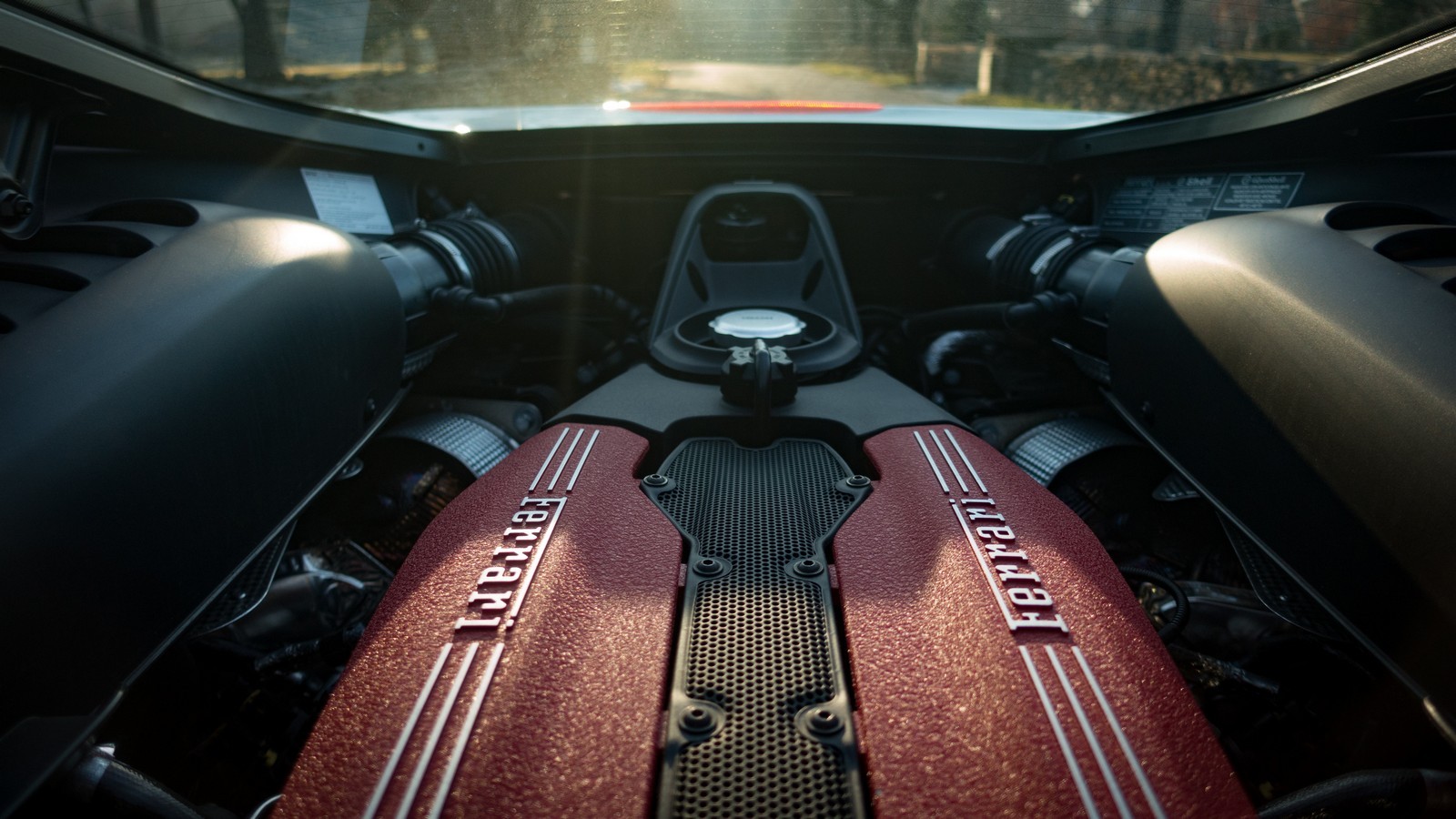 «Восьмерка» Ferrari снова стала двигателем года - КОЛЕСА.ру ...