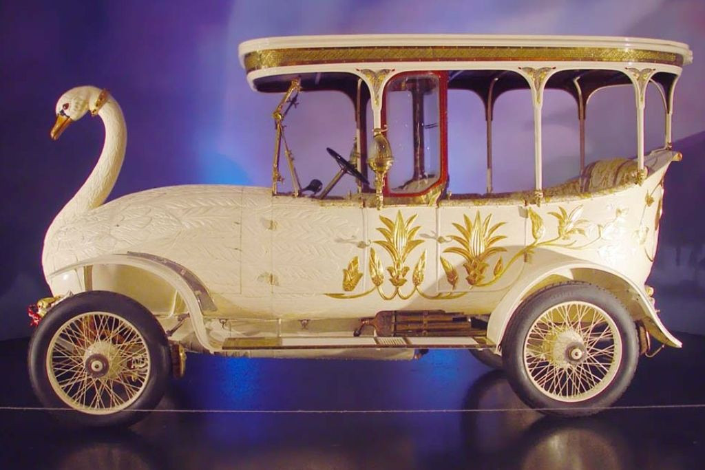 История Brooke 25/30 HP Swan Car