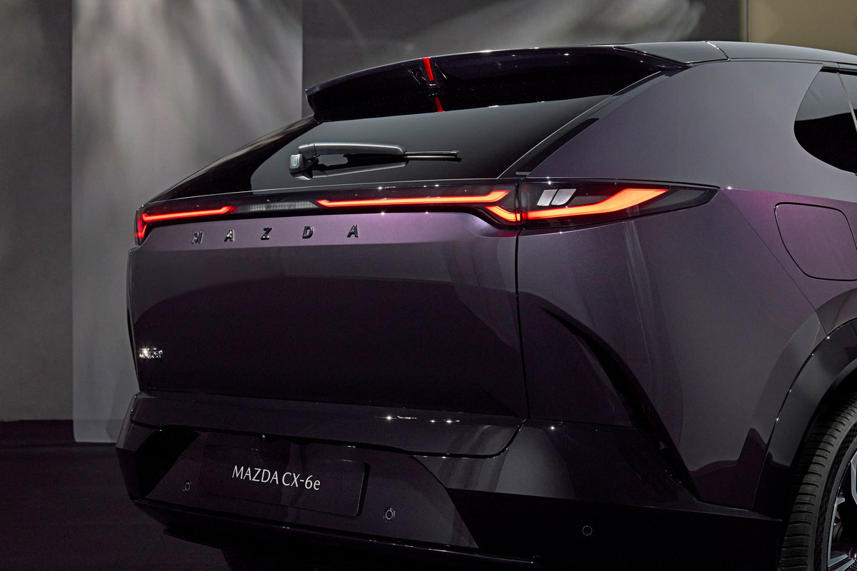 Кроссовер Mazda CX-6e на платформе Changan: официальная премьера ...