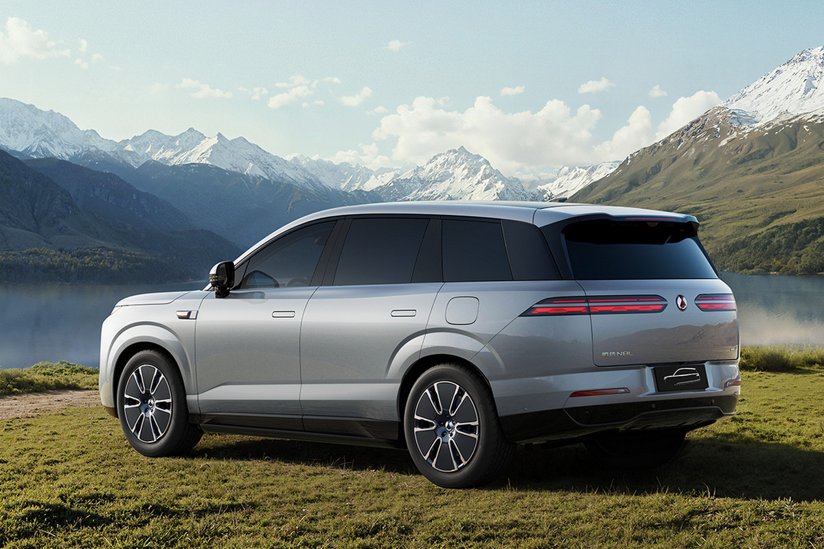 Кроссовер Denza N8L от BYD: первое фото салона и дата премьеры - КОЛЕСА.ру – автомобильный журнал