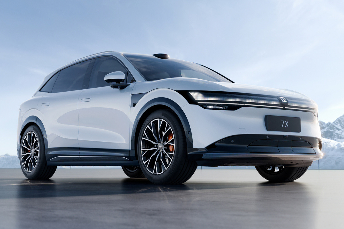 Кроссовер Zeekr 7X от Geely: официальные фото салона и подробности о ...