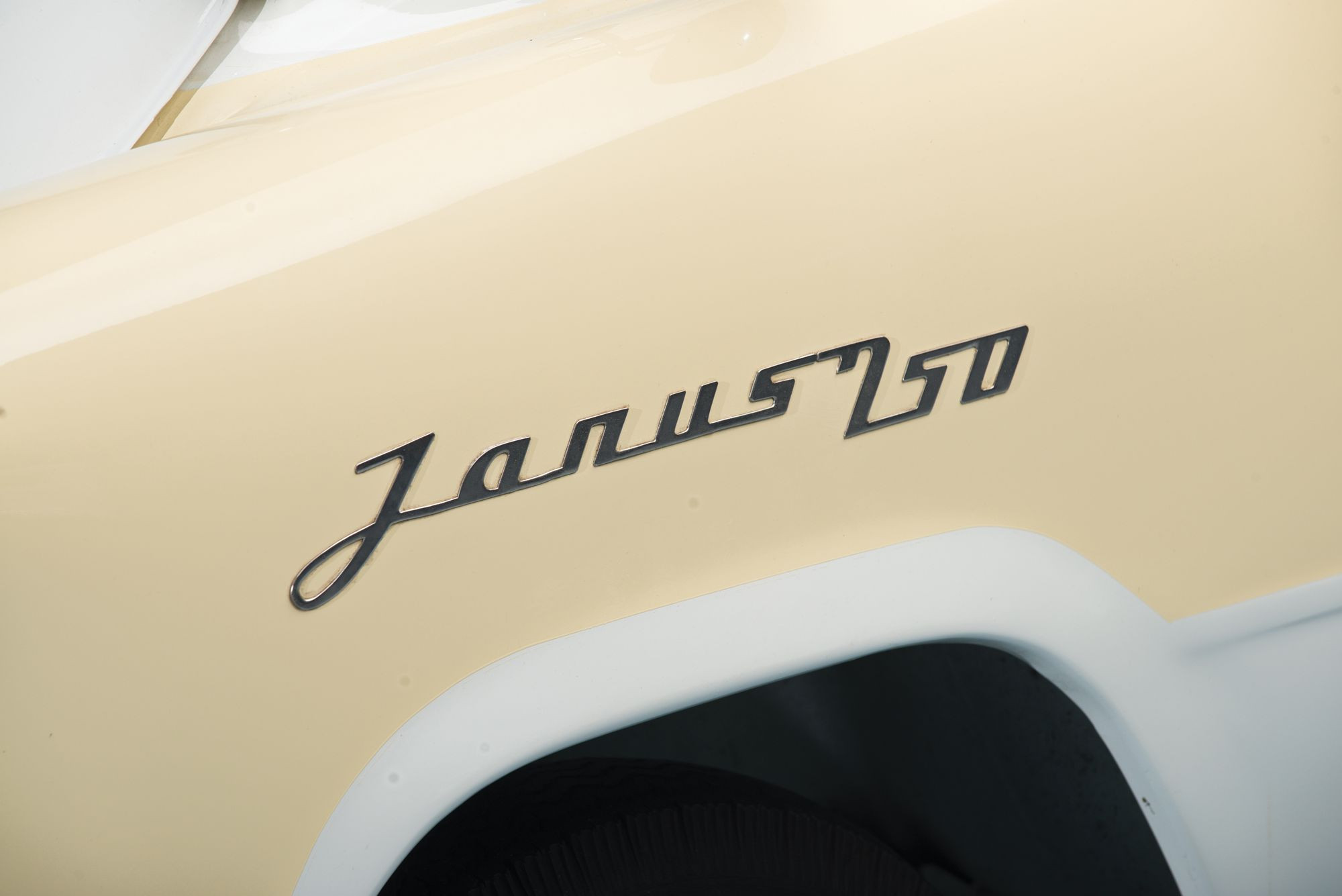 Как и почему появился двуликий Zundapp Janus - КОЛЕСА.ру ...