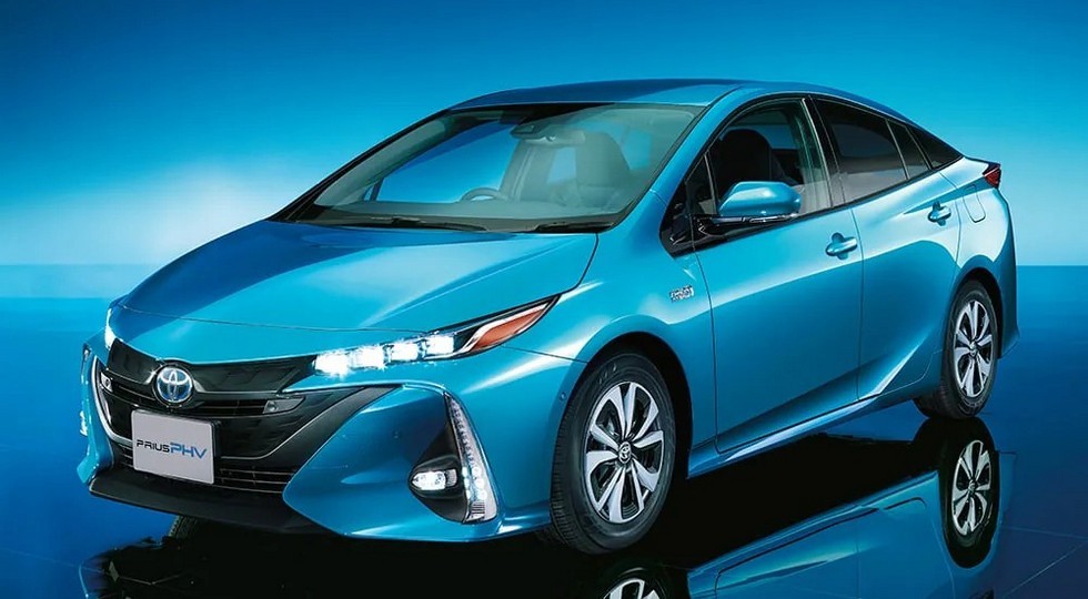 Toyota анонсировала скорую премьеру новой модели. Ждём «пятый» Prius ...