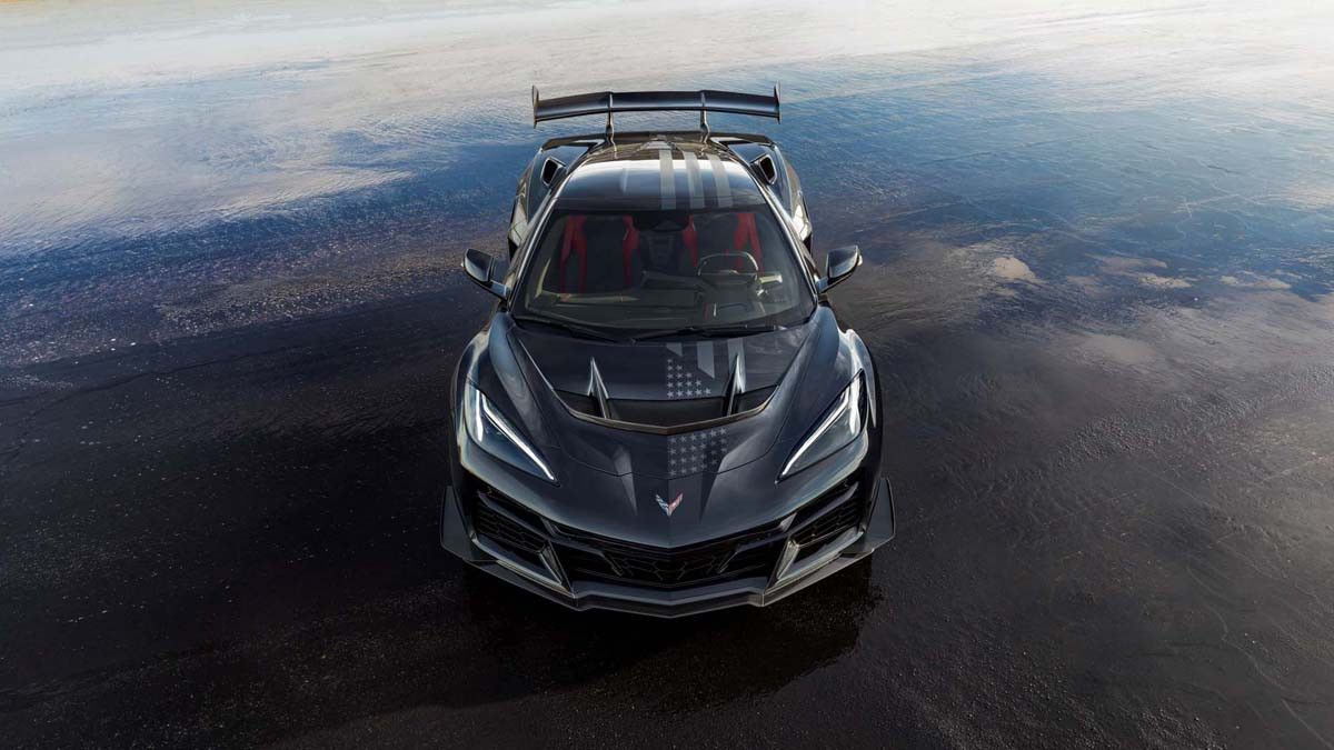 Chevrolet подготовил юбилейные версии Corvette, Colorado и Silverado ...