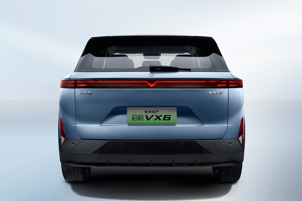 Кроссовер Venucia VX6 призван реанимировать продажи совместной марки ...