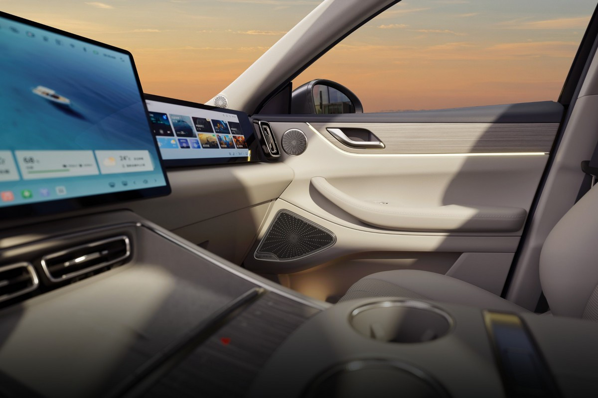 Кроссовер Exeed ET5 на базе Exeed TXL стартует в двух версиях - КОЛЕСА.ру – автомобильный журнал