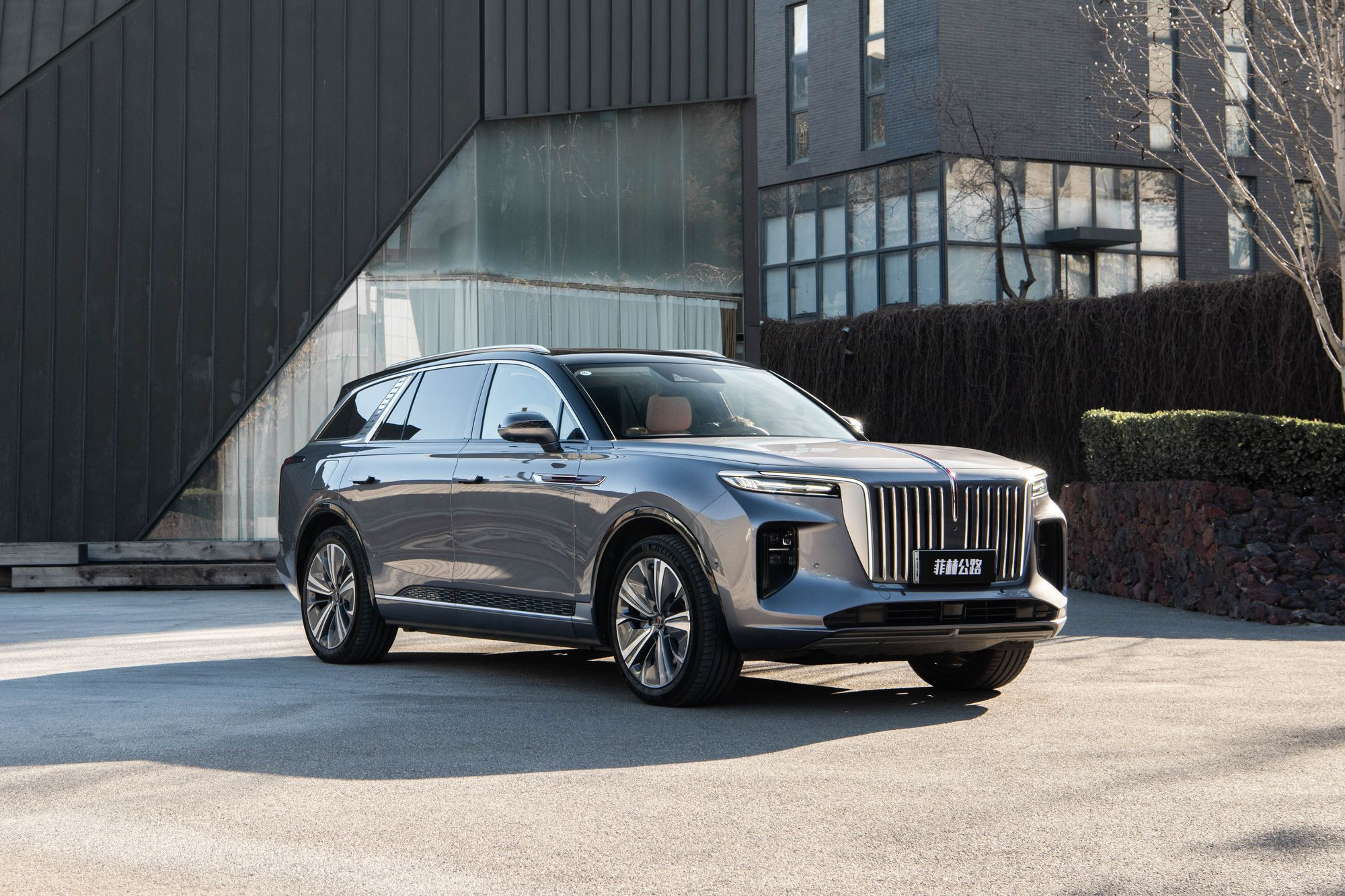 Hongqi: красное знамя китайского автопрома - КОЛЕСА.ру – автомобильный ...