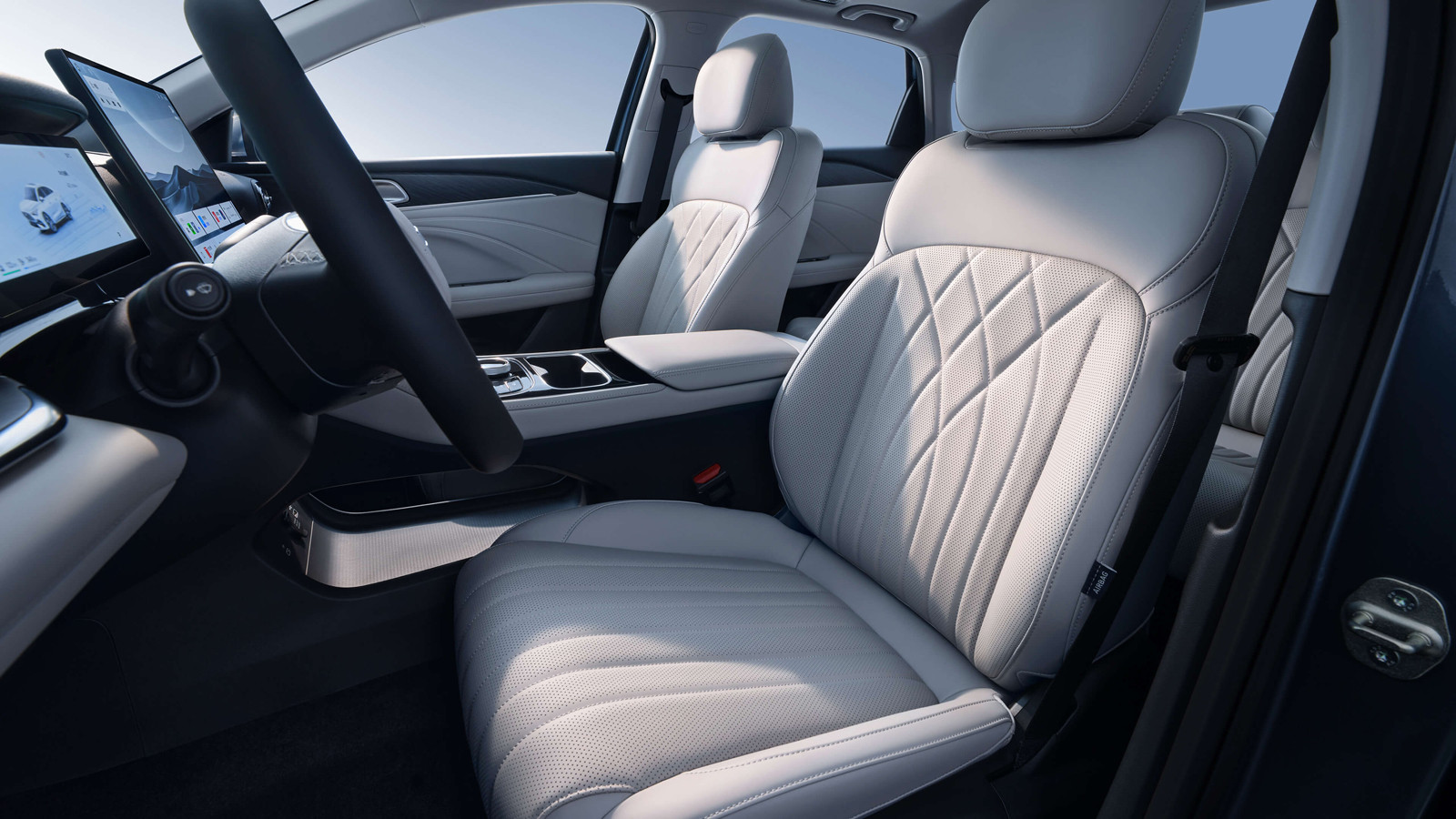 Geely Galaxy Starshine 6 с дизайном «под Mercedes» представлен ...